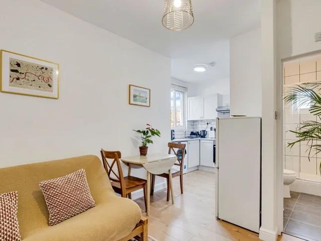 Apartment at Seven Sisters Road, Greater London