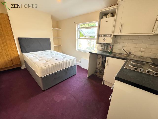 Apartment at Seven Sisters Road, Greater London