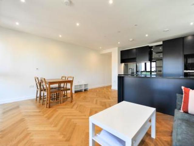 Apartment at Seven Sisters Road, Greater London