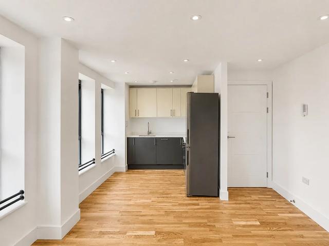Apartment at Seven Sisters Road, Greater London