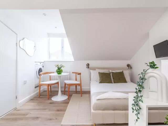 Apartment at Seven Sisters Road, Greater London