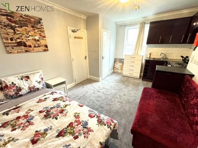 Apartment at Seven Sisters Road, Greater London