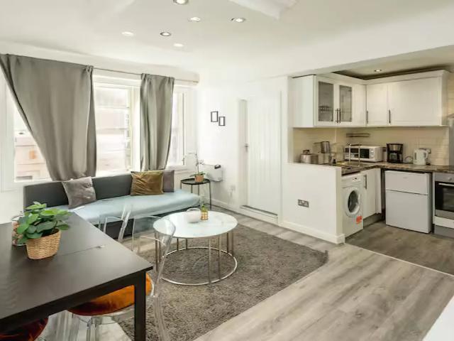 Apartment at Seymour Place, City of Westminster