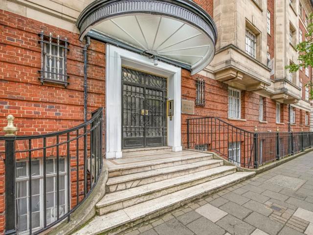 Apartment at Seymour Street, City of Westminster