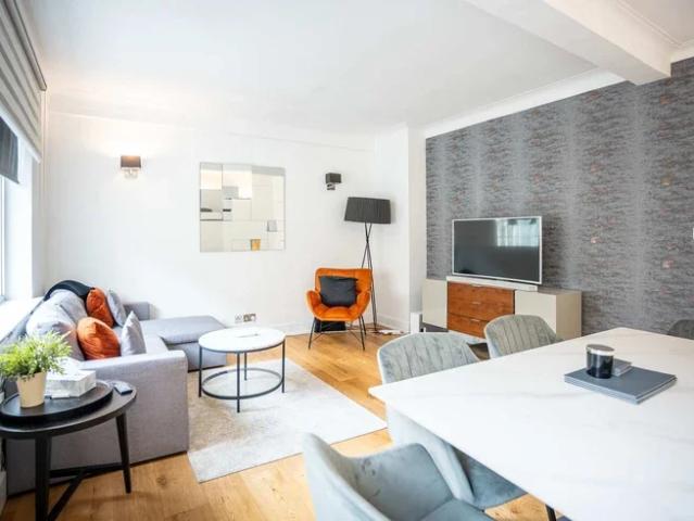 Apartment at Seymour Street, City of Westminster