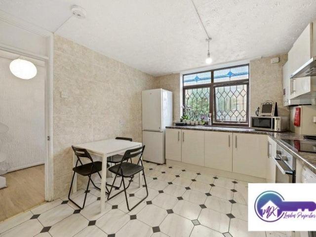 Apartment at Seyssel Street, Greater London