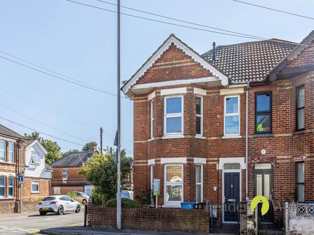 Apartment at Sea View Road, Poole