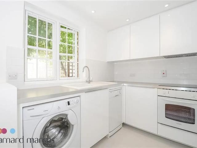 Apartment at Seagrave Road, Greater London