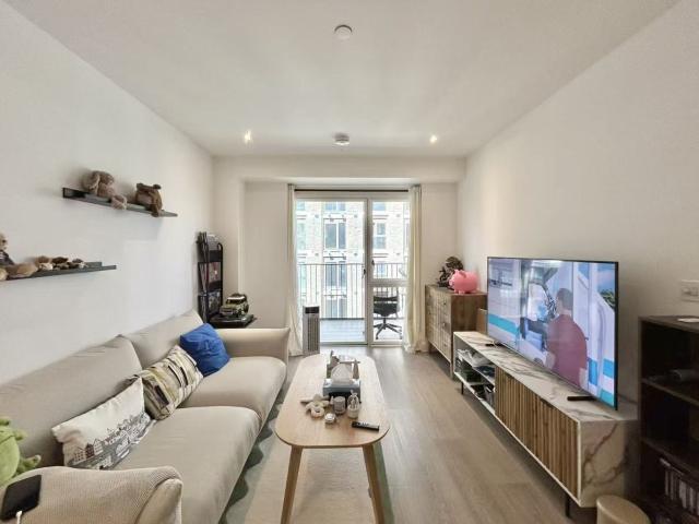Apartment at Seagull Lane, Greater London