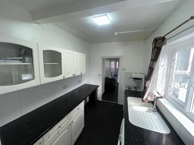 Apartment at Sedgley Avenue, Nottingham