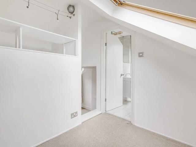 Apartment at Sedlescombe Road, Greater London