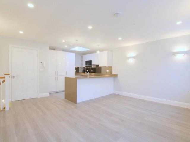 Apartment at Sefton Street, Greater London