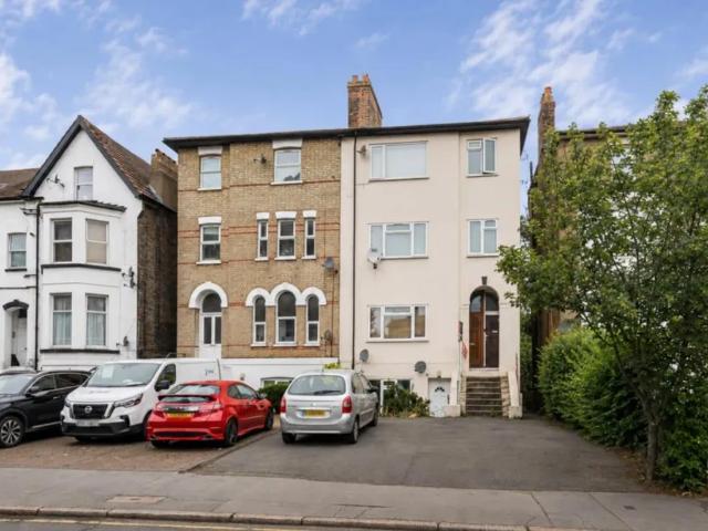 Apartment at Selhurst Road, Greater London