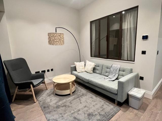 Apartment at Selsdon Way, Greater London