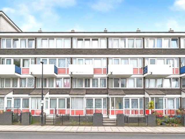 Apartment at Selsey Street, Greater London