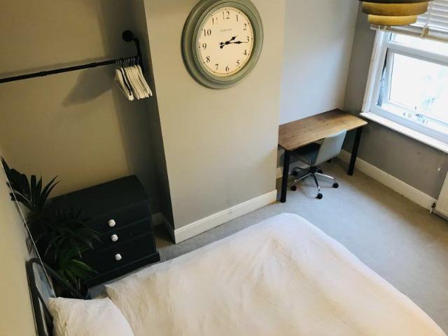 Apartment at Selworthy Road, Bristol