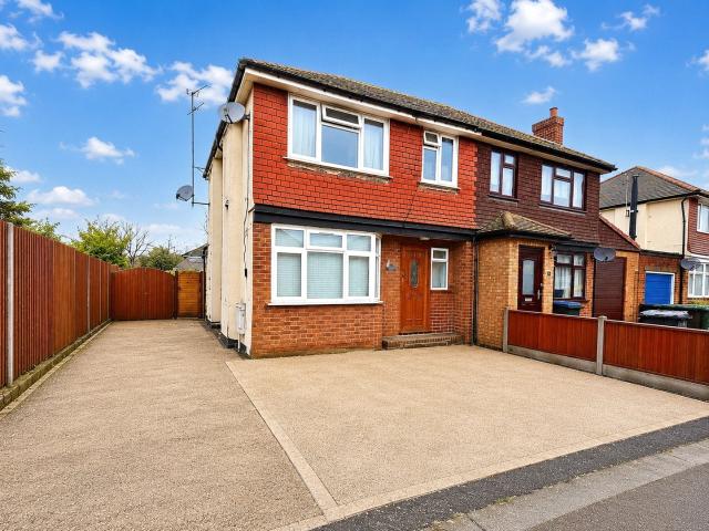 Apartment at Shackleford Road, Woking
