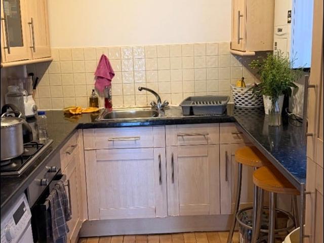 Apartment at Shaa Road, Greater London