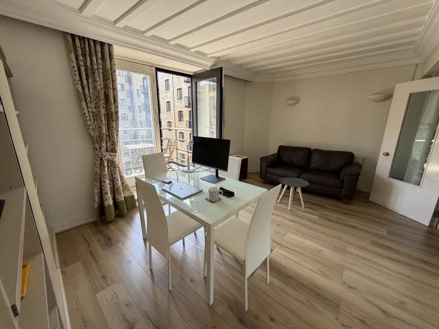 Apartment at Shad Thames, Greater London