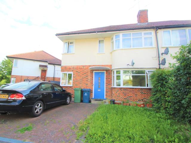Apartment at Shaftesbury Avenue, London