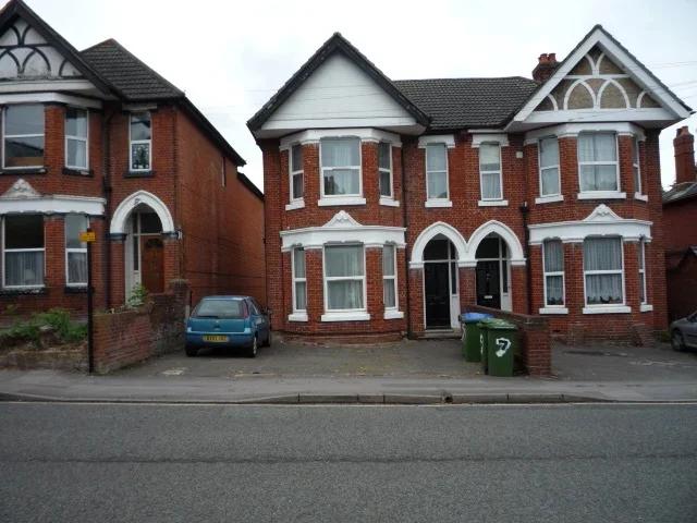 Apartment at Shaftesbury Avenue, Southampton