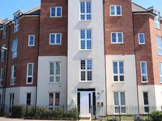 Apartment at Shaftesbury Avenue, Worthing