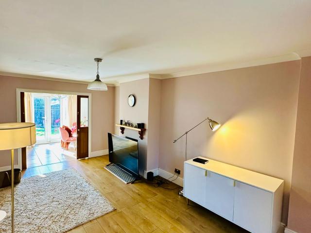 Apartment at Shaftesbury Road, Greater London
