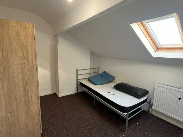 Room at Shafton Place, Leeds
