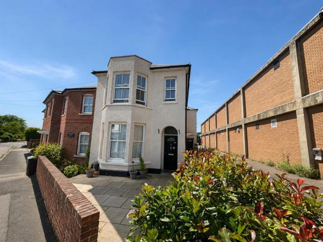 Apartment at Shaftsbury Road, Gosport