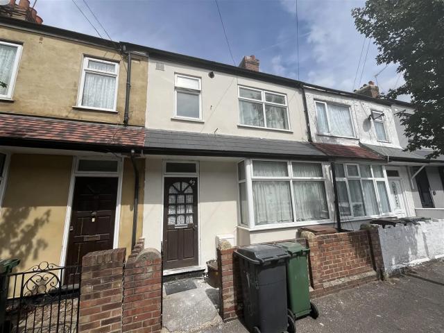 Apartment at Shakespeare Road, Greater London