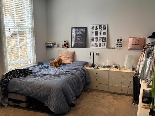Apartment at Shannon Grove, Greater London