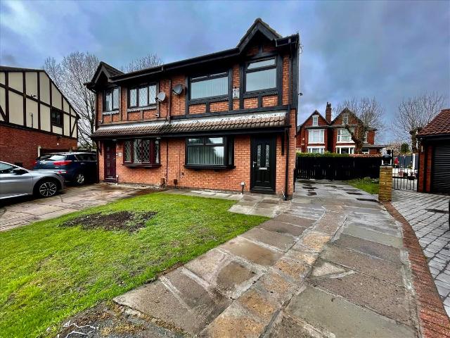 Apartment at Sharnford Close, Bolton