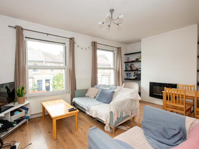 Apartment at Shardeloes Road, Greater London