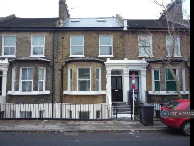 Apartment at Shardeloes Road, Greater London