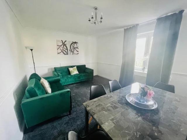 Apartment at Sharp Avenue, Viewpark