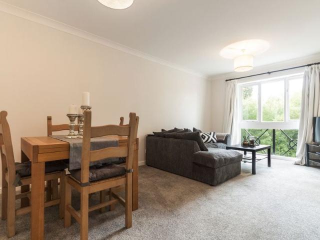Apartment at Shaw Park, Crowthorne