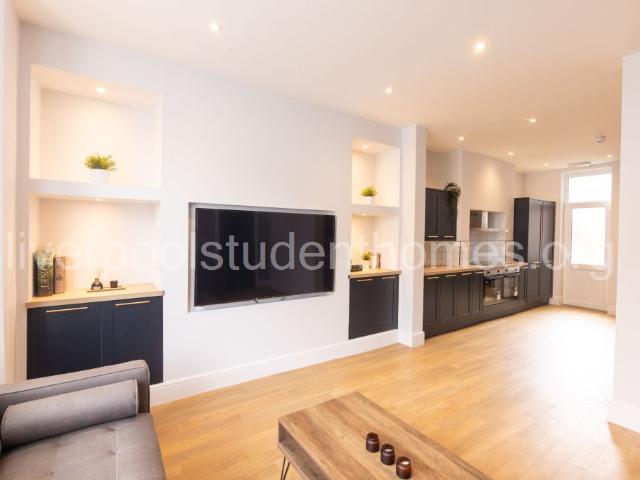 Apartment at Shaw Street, Liverpool