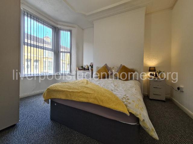 Apartment at Shaw Street, Liverpool