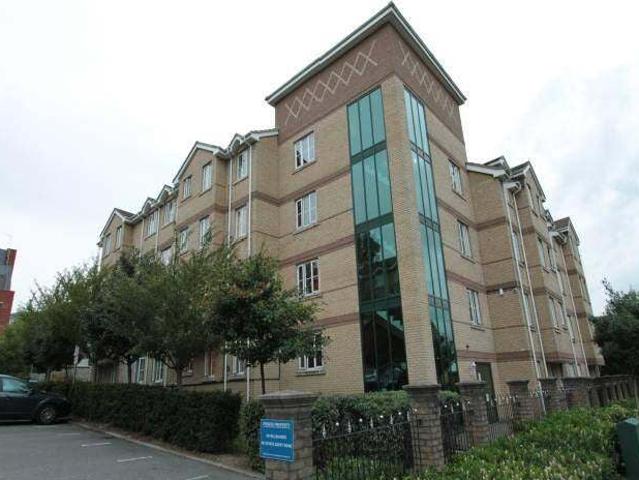 Apartment at Sheepcote Road, Greater London