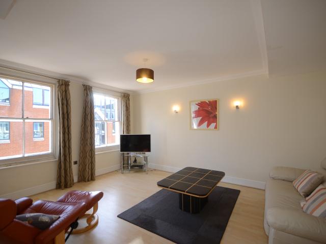 Apartment at Sheet Street, Windsor