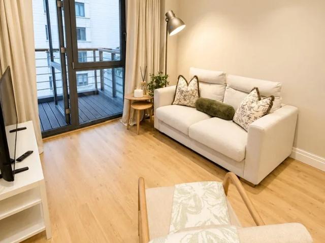 Apartment at Sheldon Square, City of Westminster