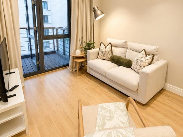 Apartment at Sheldon Square, City of Westminster