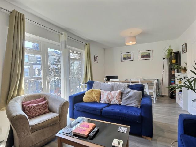 Apartment at Shenley Road, Greater London