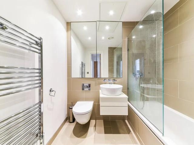 Apartment at Shepherds Bush Green, Greater London