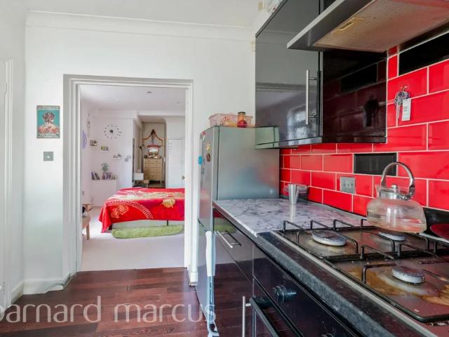 Apartment at Shepherds Bush Road, Greater London