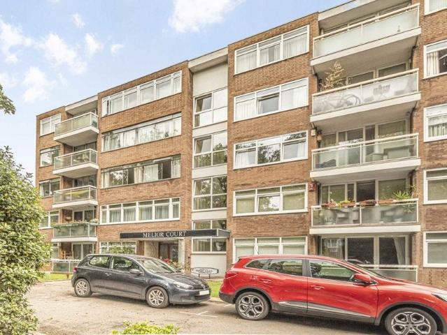 Apartment at Shepherds Hill, Greater London