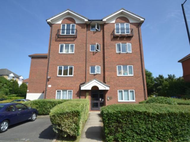 Apartment at Sheppard Drive, Greater London