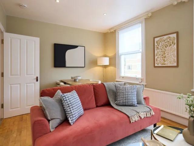 Apartment at Sherbrooke Road, Greater London