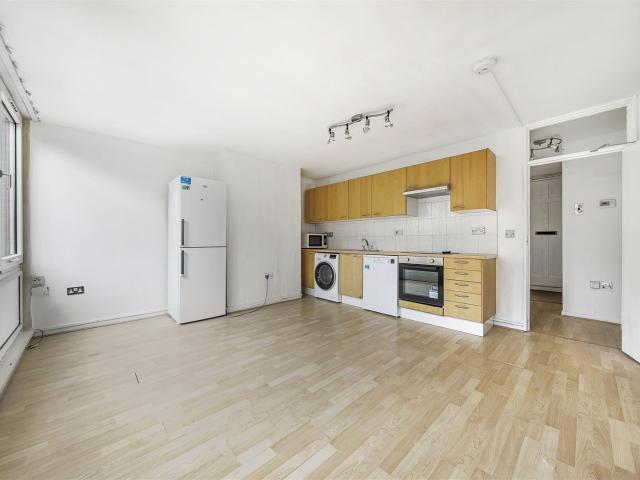 Apartment at Sherfield Gardens, Greater London