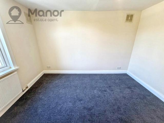 Apartment at Sheringham Avenue, Greater London